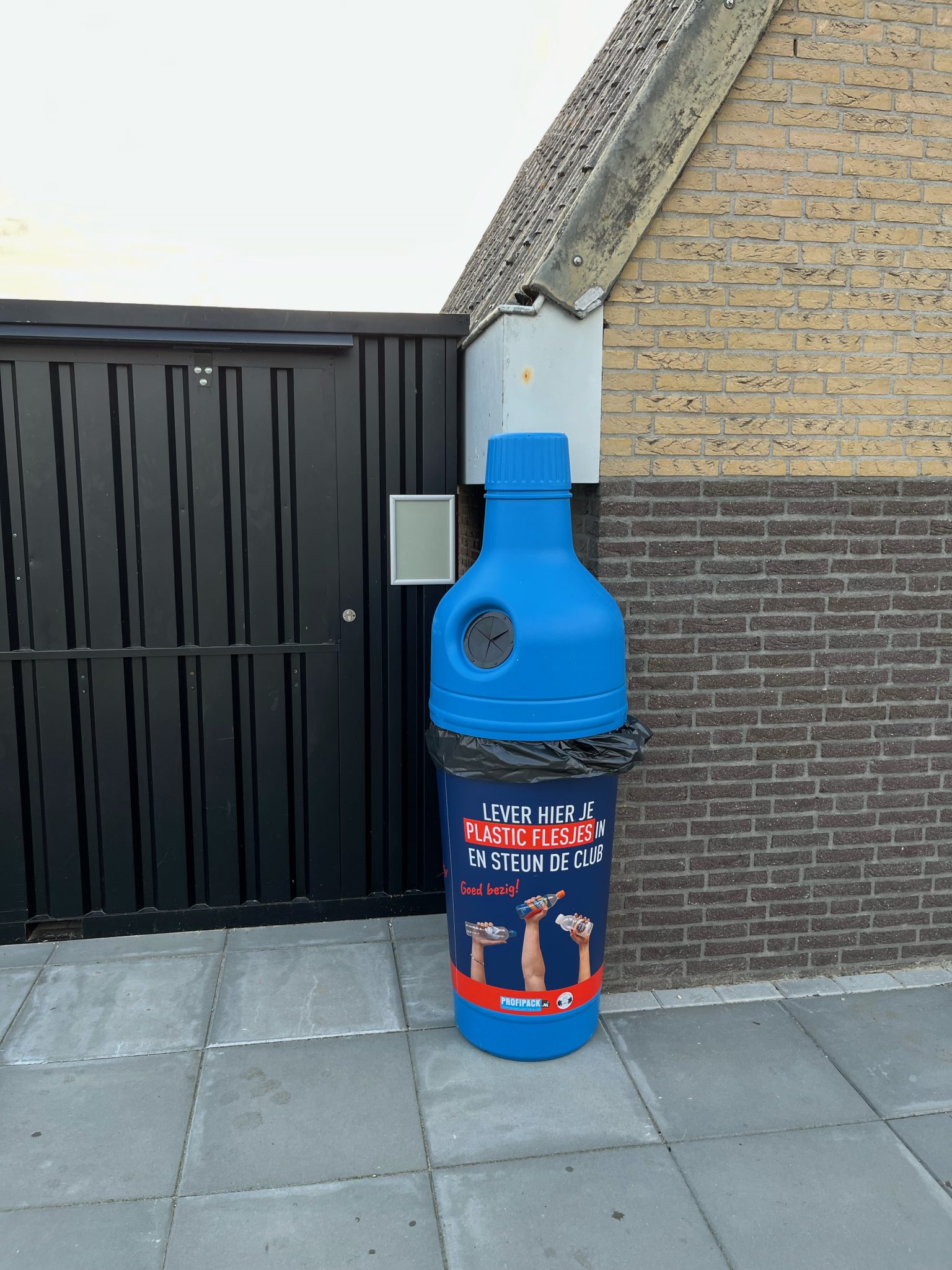 Inname plastic flessen en blikjes | Montfoort S.V. '19